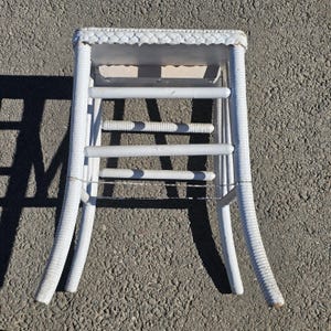 Petite Vintage White Wicker Side Table / Stool / Plant Stand 17.5"h - Etsy
