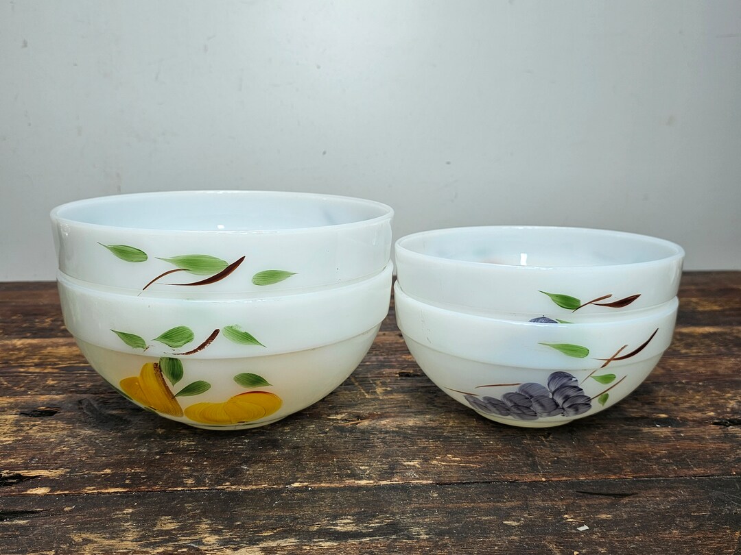 Set of 4 Fire King Gay Fad Fruit Pattern Mixing Bowls 2 Large & 2 ...