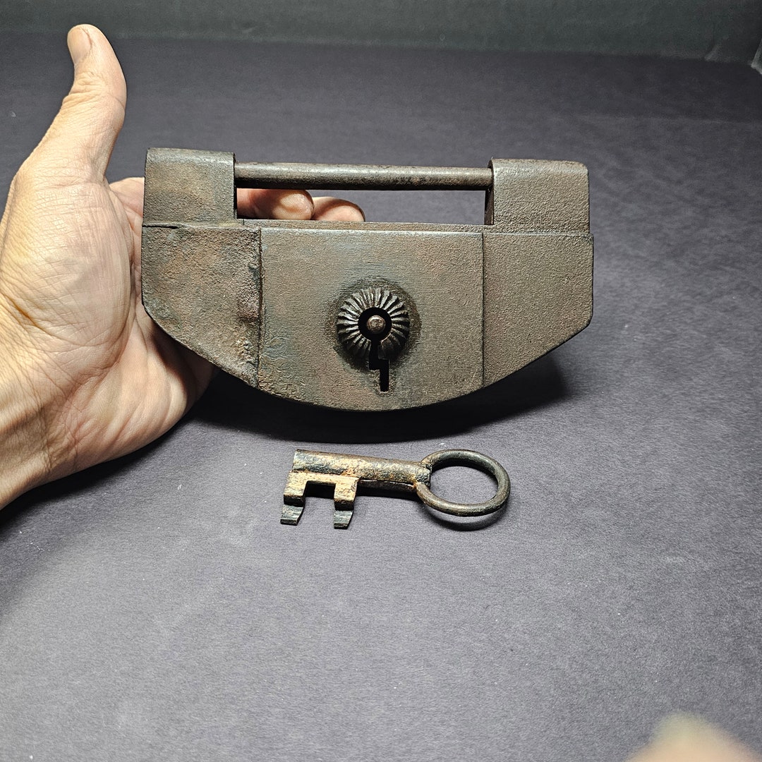 Antique Japanese Warded Lock 和錠 Warehouse Lock Edo Period - Etsy