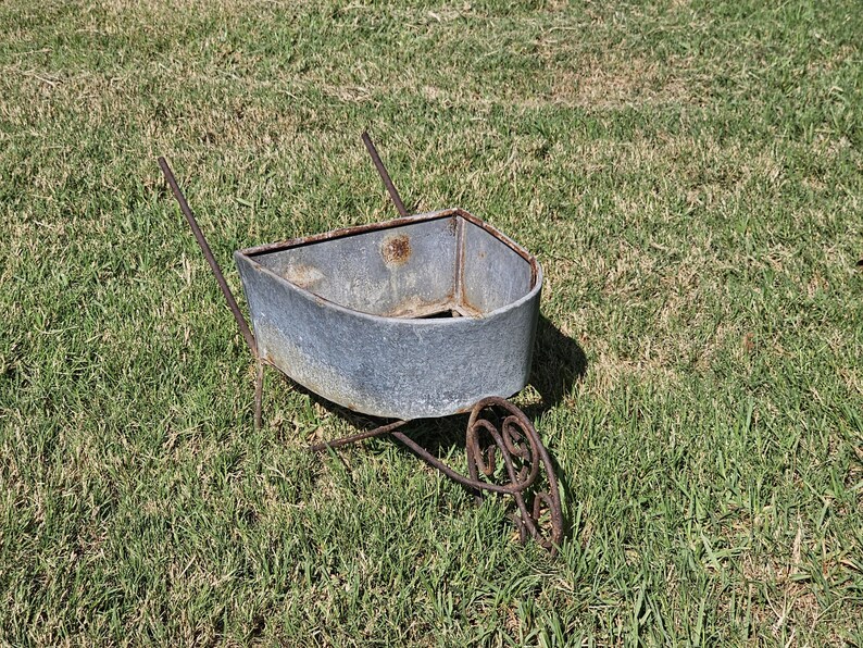 Vintage Metal Wheelbarrow Planter Garden Decor 29"l X 11"w X 10"h - Etsy