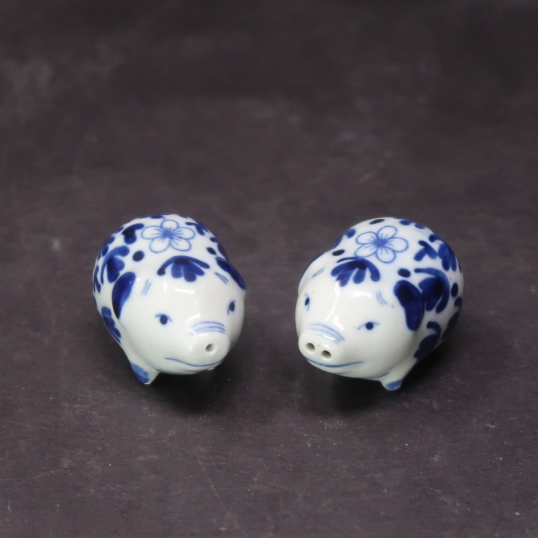 Delft Blue Pig Flower Salt and Pepper Porcelain Shakers - Etsy UK