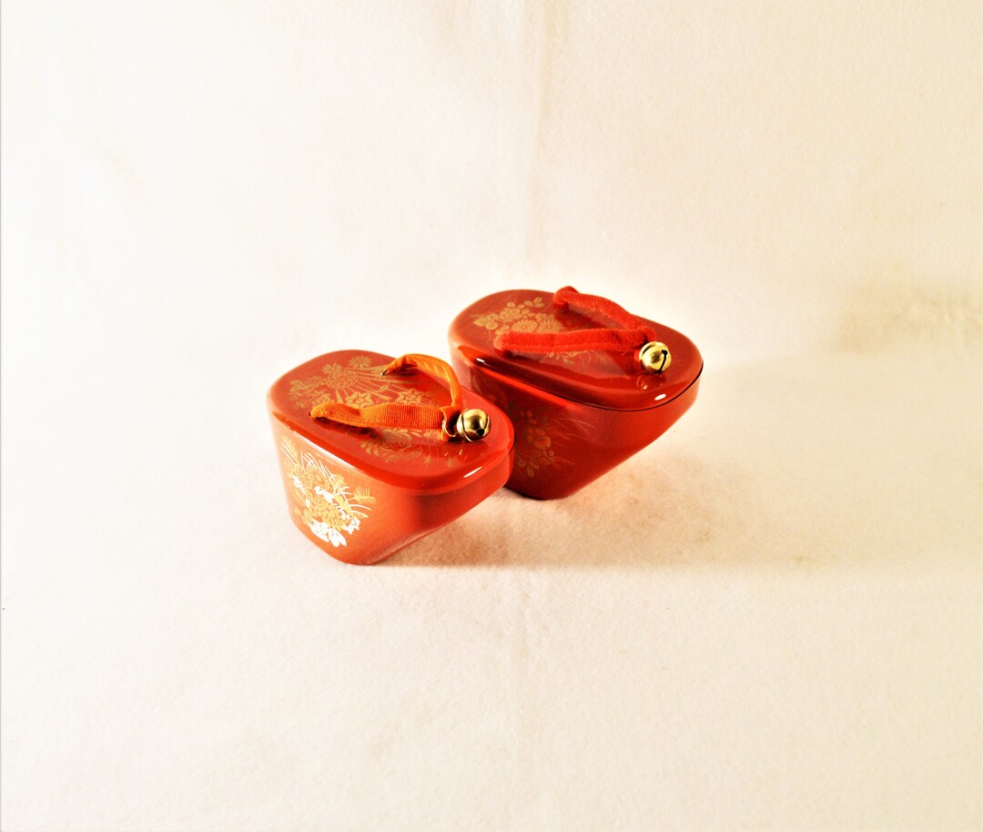 Geta Trinket Box: Japanese Clog Shoes, Red & Gold Collectible - Etsy