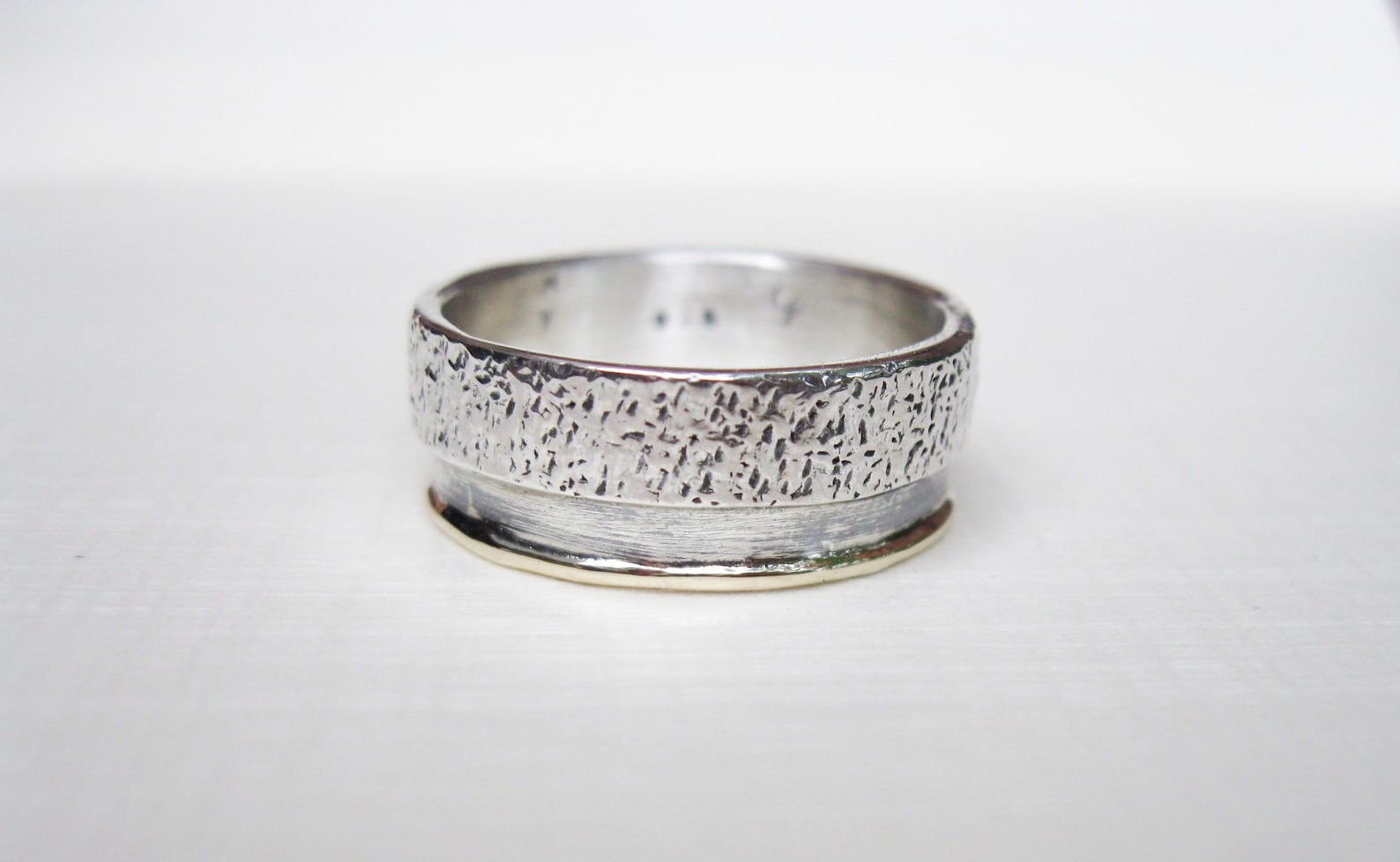 Wide sterling silver and gold ring textures sterling silver - Etsy España