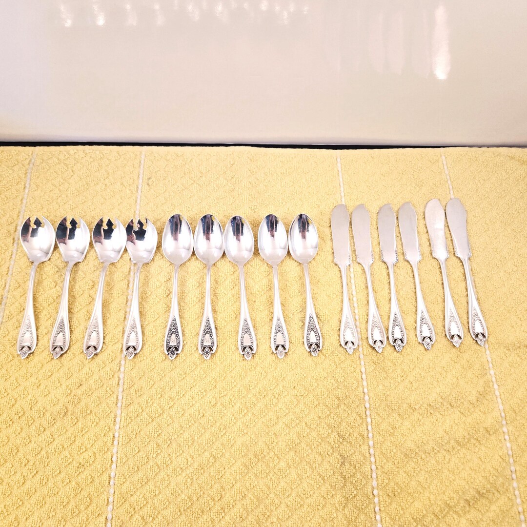 Old Colony-1847 Rogers Bros-pierced-caviar-pate-cheese-knives-coffee ...