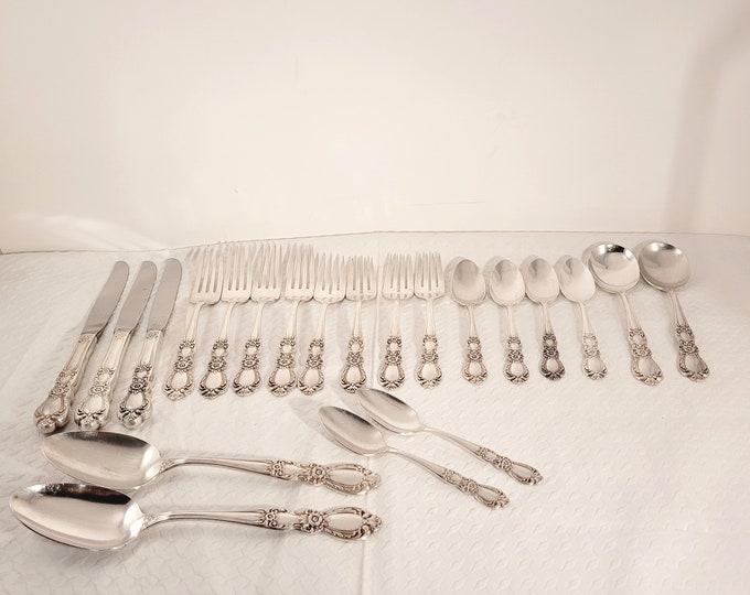 Original 1847 Rogers Bros "heritage" Silverware Set. - Etsy
