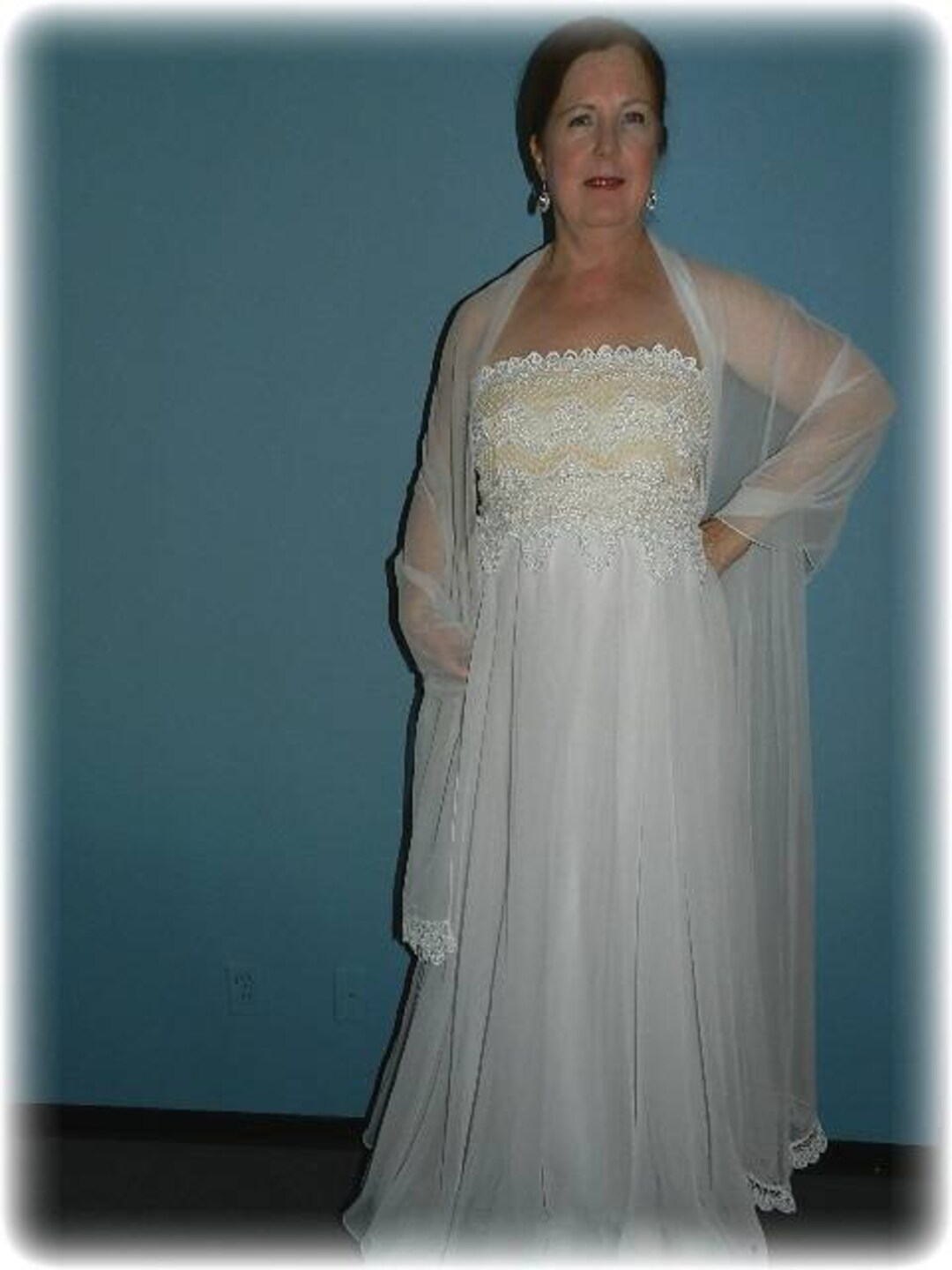Vintage White Formal Evening Gown Prom or Wedding Dress With Shawl - Etsy