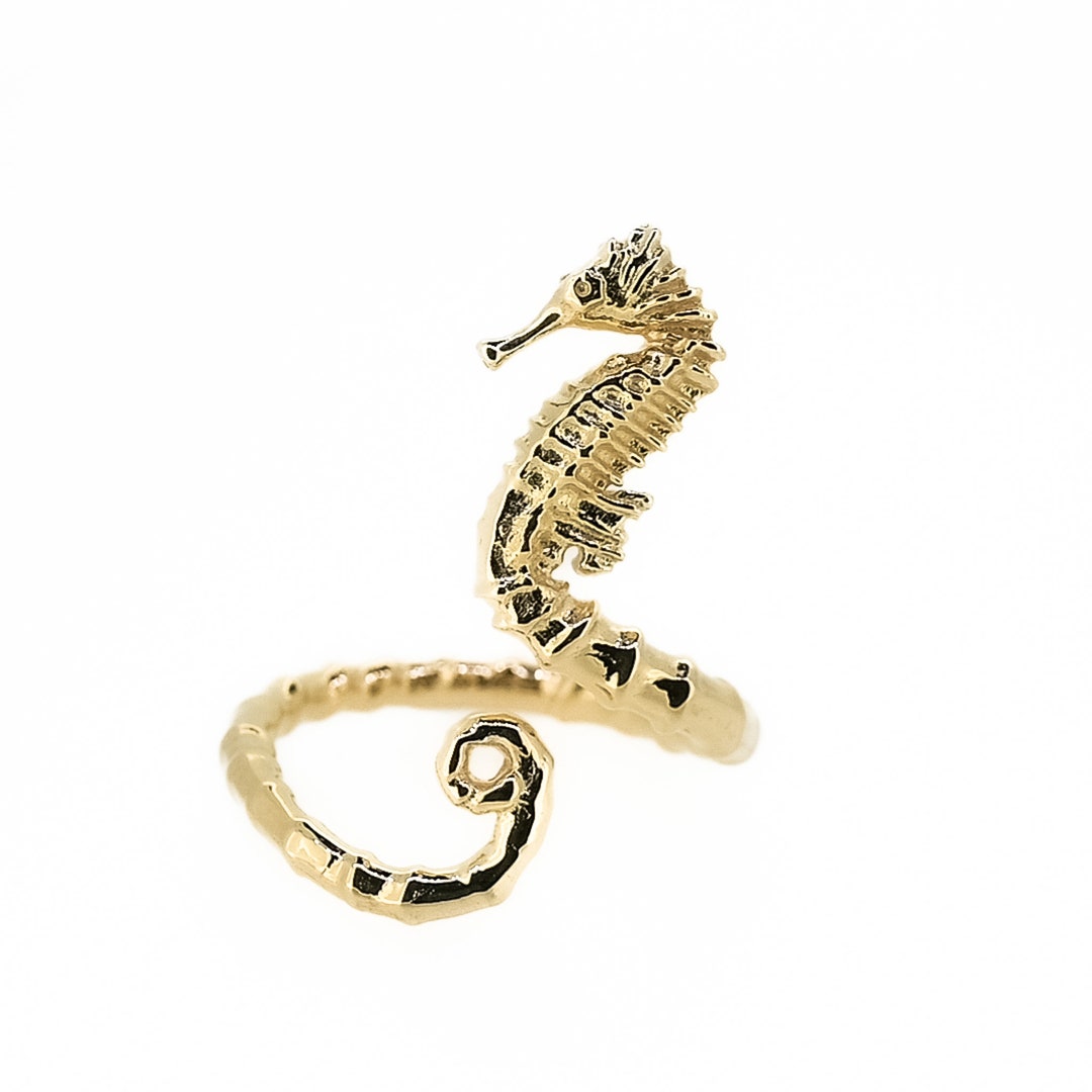 Seahorse Ring in Solid Gold - Etsy