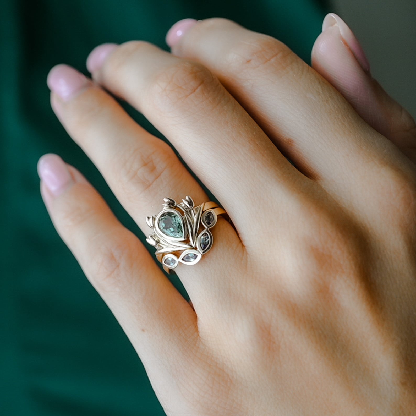 Tulip Engagement Ring and Wedding Band Set With Green Sapphire in 14K ...