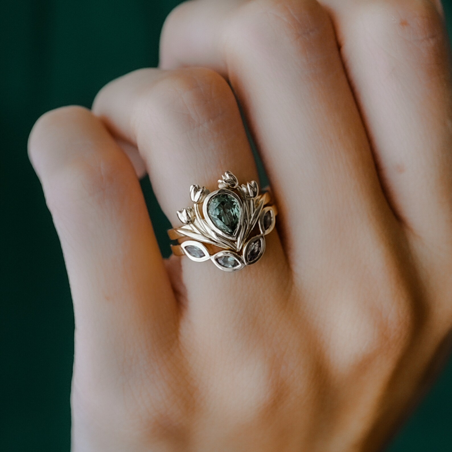 Tulip Engagement Ring and Wedding Band Set With Green Sapphire in 14K ...