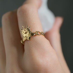 Irish Heart Celtic Claddagh Ring in Sterling Silver or 14K Gold Plate ...