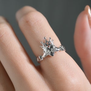 Irish Heart Celtic Claddagh Ring in Sterling Silver or 14K Gold Plate ...