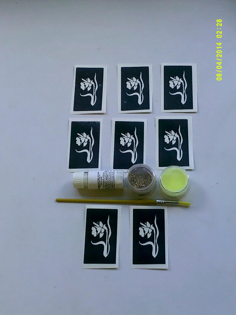 Daffodil stencil set 20 x stencils gold and yellow glitter | Etsy