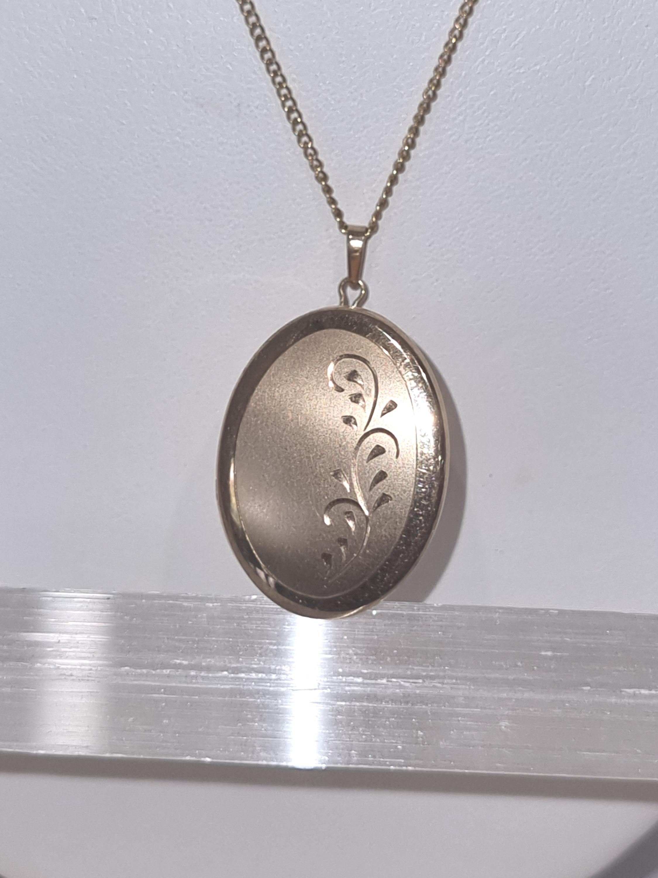Vintage 14k Gold Filled Oval Photo Locket 12k Gf Chain C1950s-70s USA ...