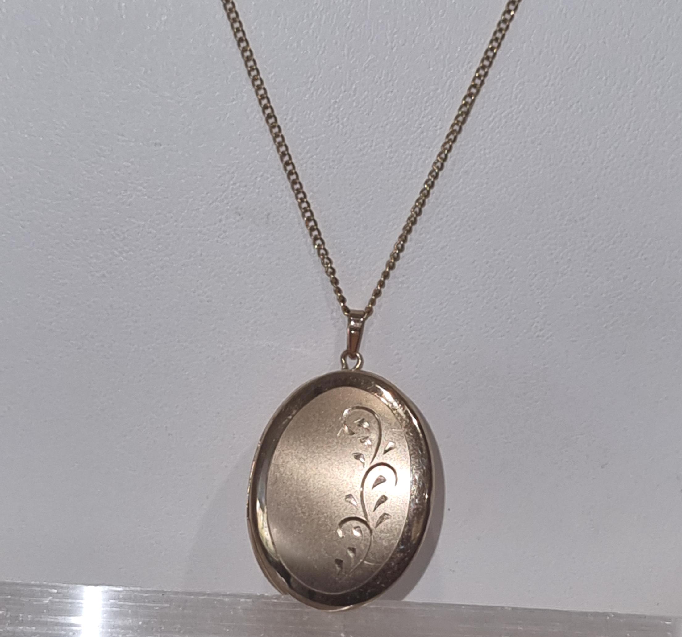 Vintage 14k Gold Filled Oval Photo Locket 12k Gf Chain C1950s-70s USA ...