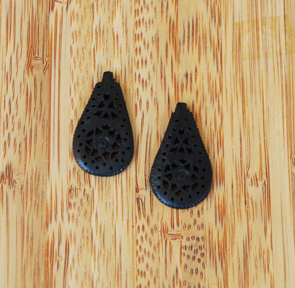 Carved Pierced Bone Pendants White or Black (2) Handcrafted Open Work ...