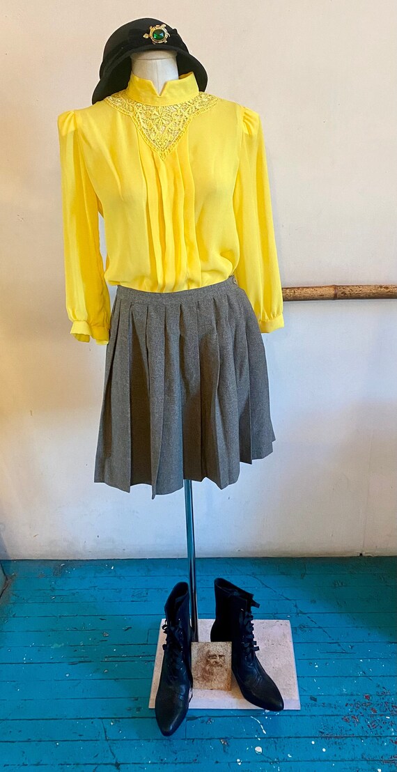 vintage 80s yellow sheer - Gem