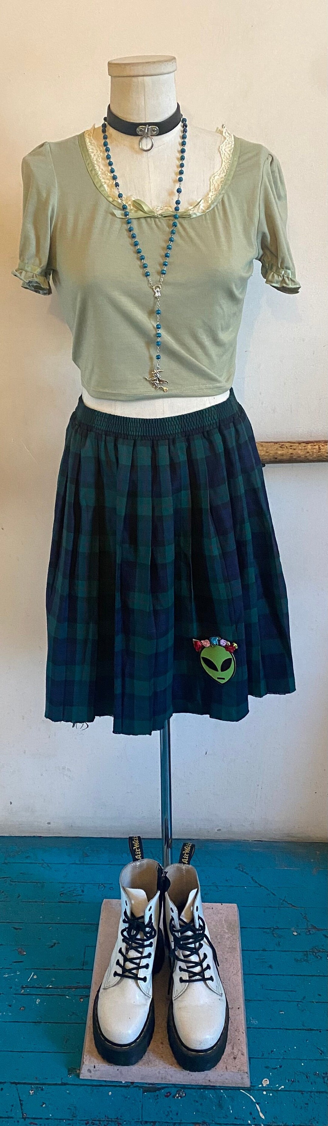 Vintage up Cycled Green Plaid Raw Cut Alien Floral Crowned Outer Spaced ...