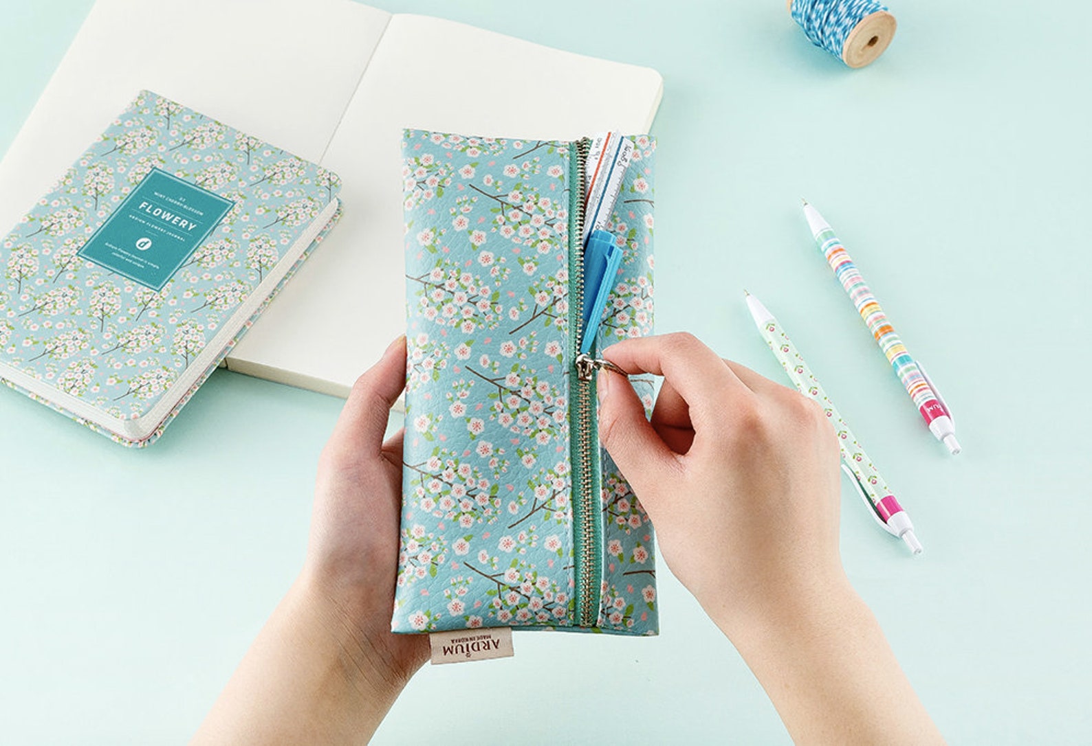 Flower Pencil Case / Flowery Pen Case / Floral Pencil Pouch / - Etsy