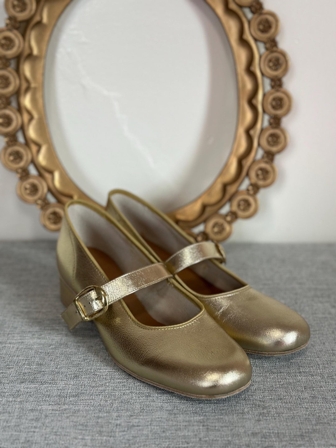 Vintage Promenaders Metallic Gold Leather Mary Jane Shoes, Size 9 Wide ...