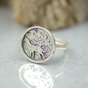 Sterling Silver Wolf Howling at the Moon Ring.artisan Handmade.rings ...