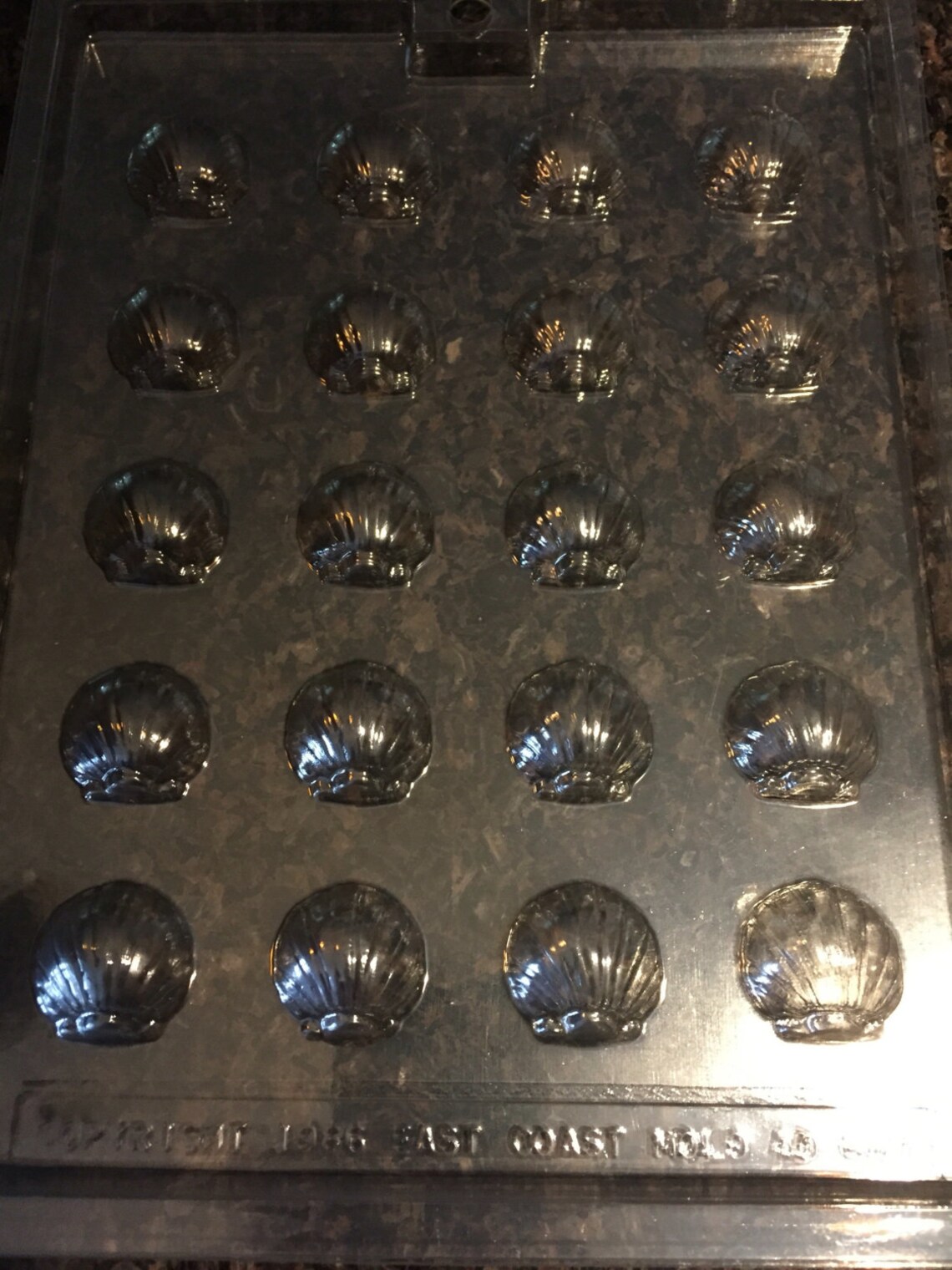 Nautical Tiny Clam Shells Chocolate Mold (1 1/8" Diameter) - Etsy