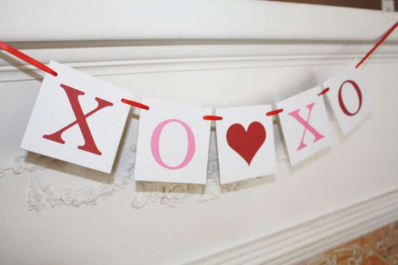XO XO Hugs and Kisses Banner, heart Valentines day decorations, be my ...