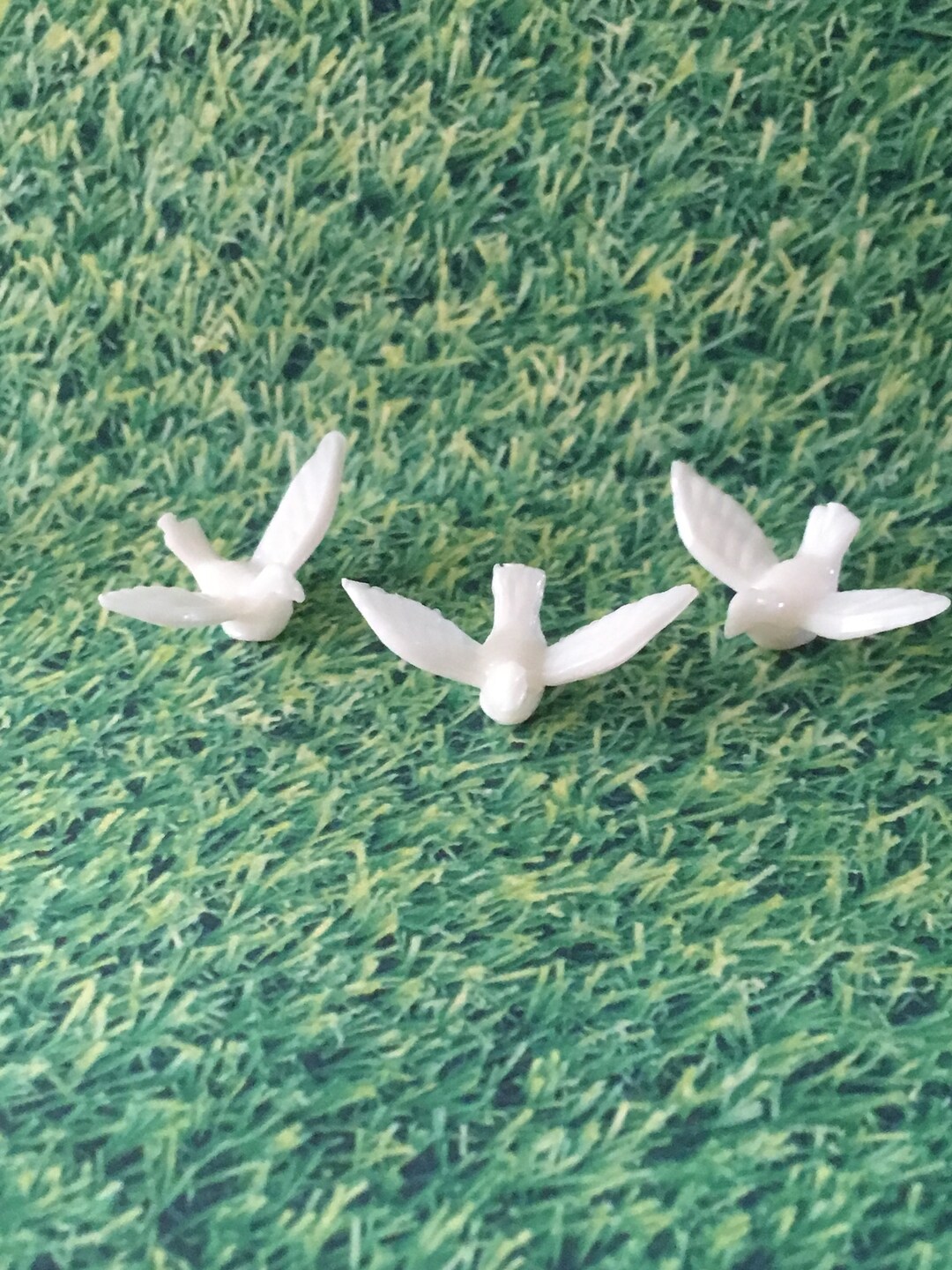 Dollhouse Miniature WHITE DOVES - Etsy UK