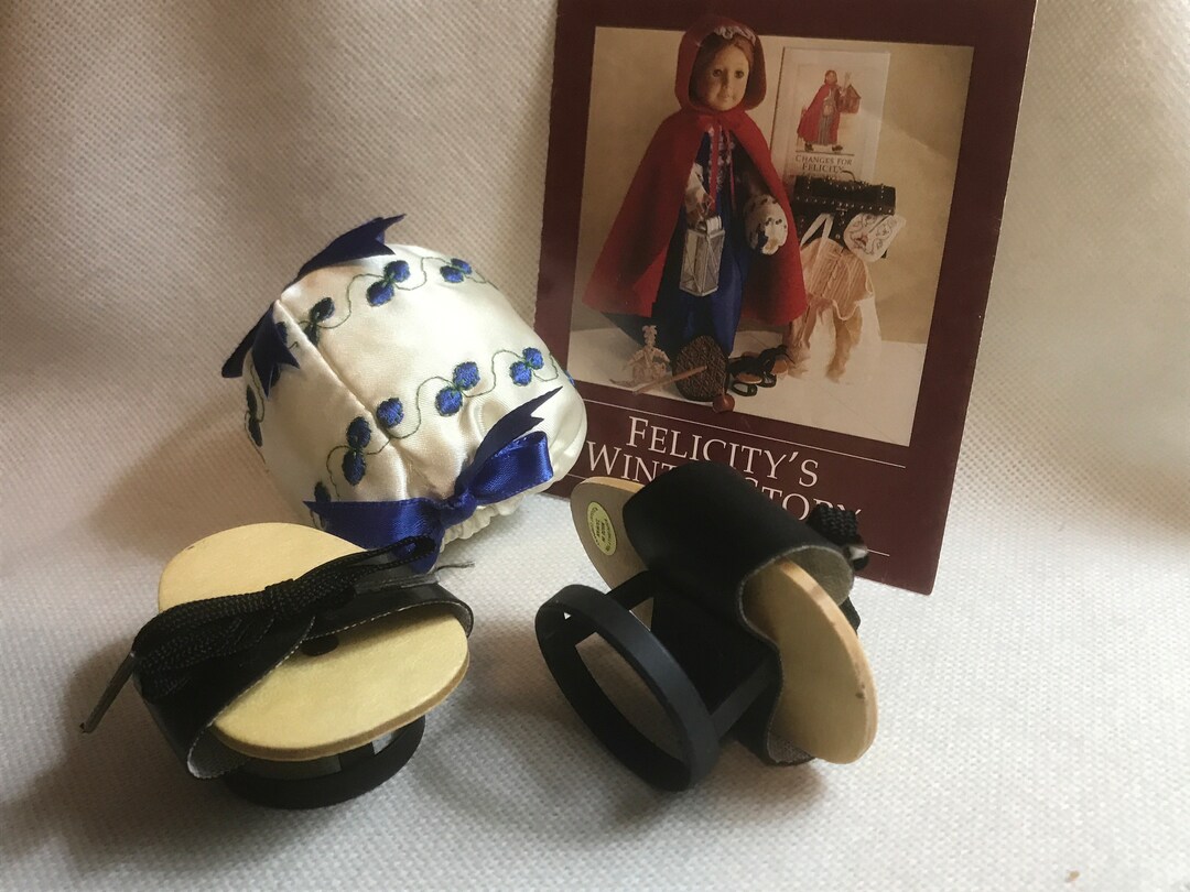 FIRST YEAR RELEASE! American Girl Pleasant Company Felicity's Muff and ...