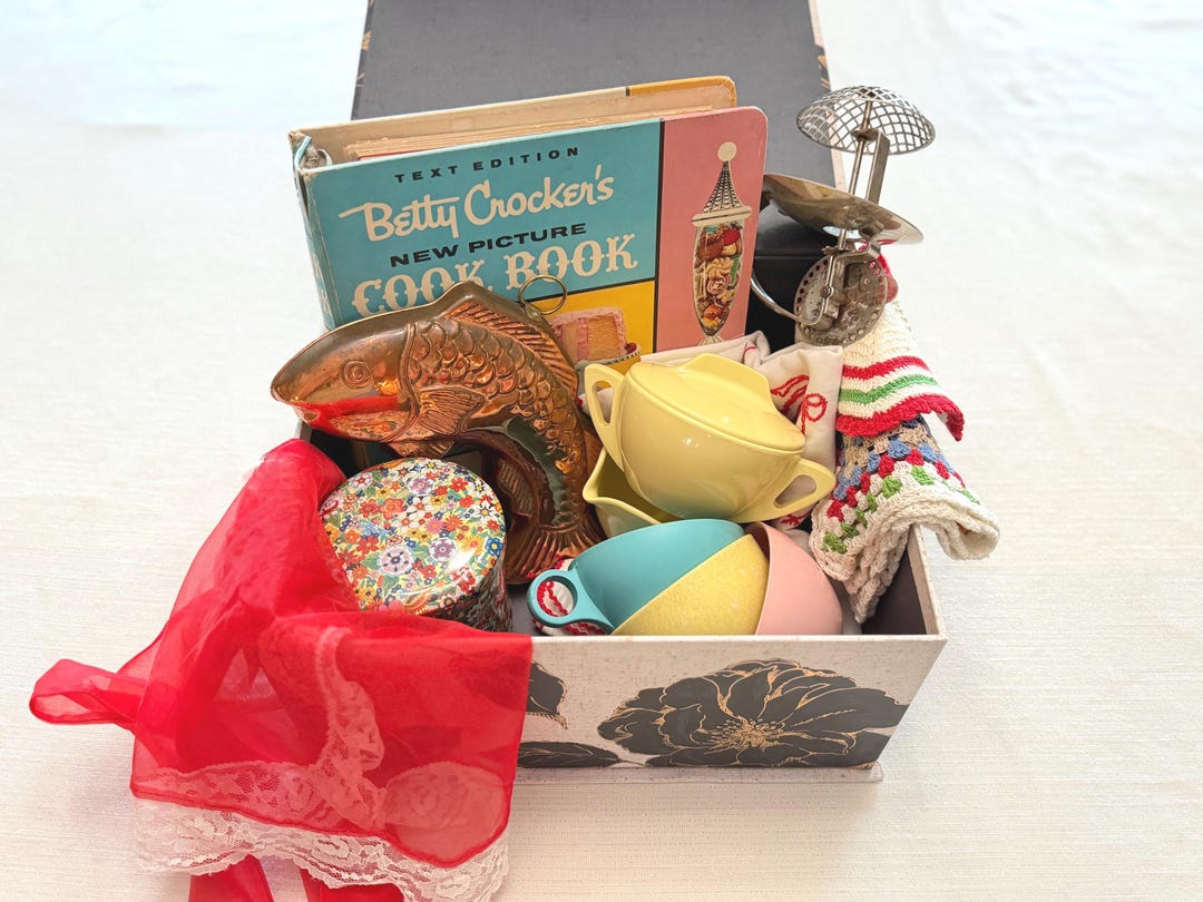 Vintage Curated Gift Set – 13 Hand-selected 1960s Items | Gift Wrapped ...
