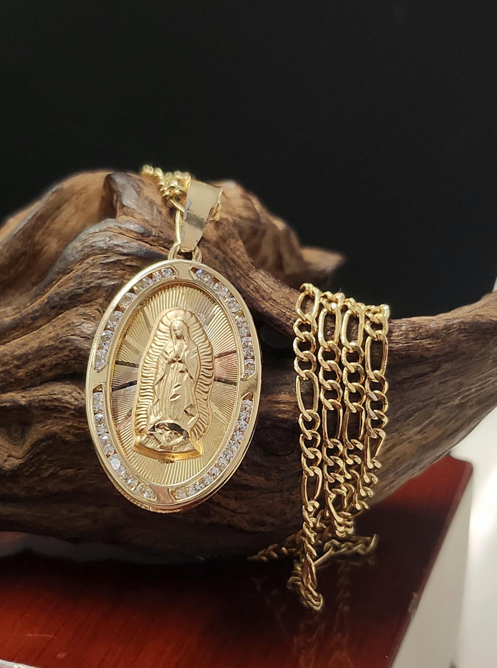 14k Gold Virgin Mary Necklace Etsy