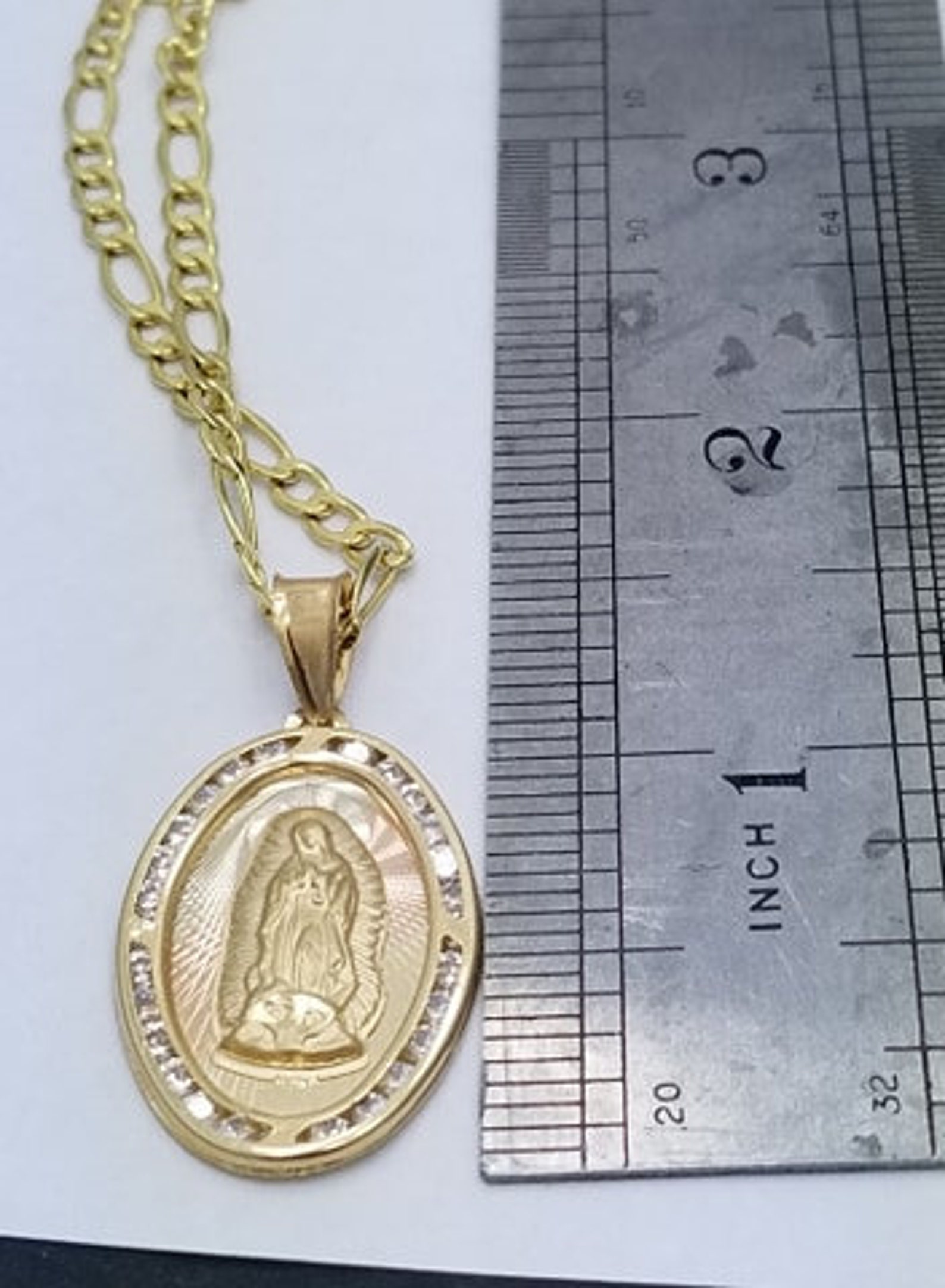 Cadena de la Virgen Maria en Oro de 14k | Etsy