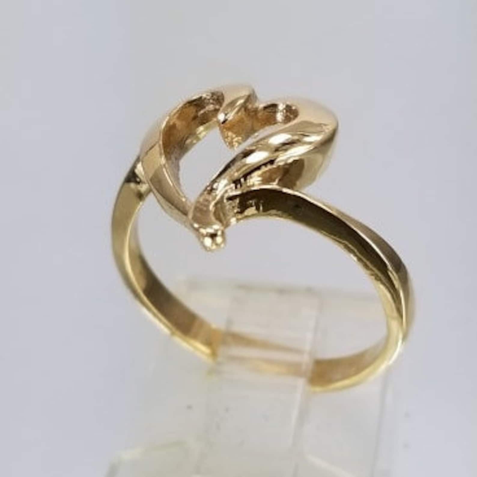 14k Gold Heart Ring - Etsy