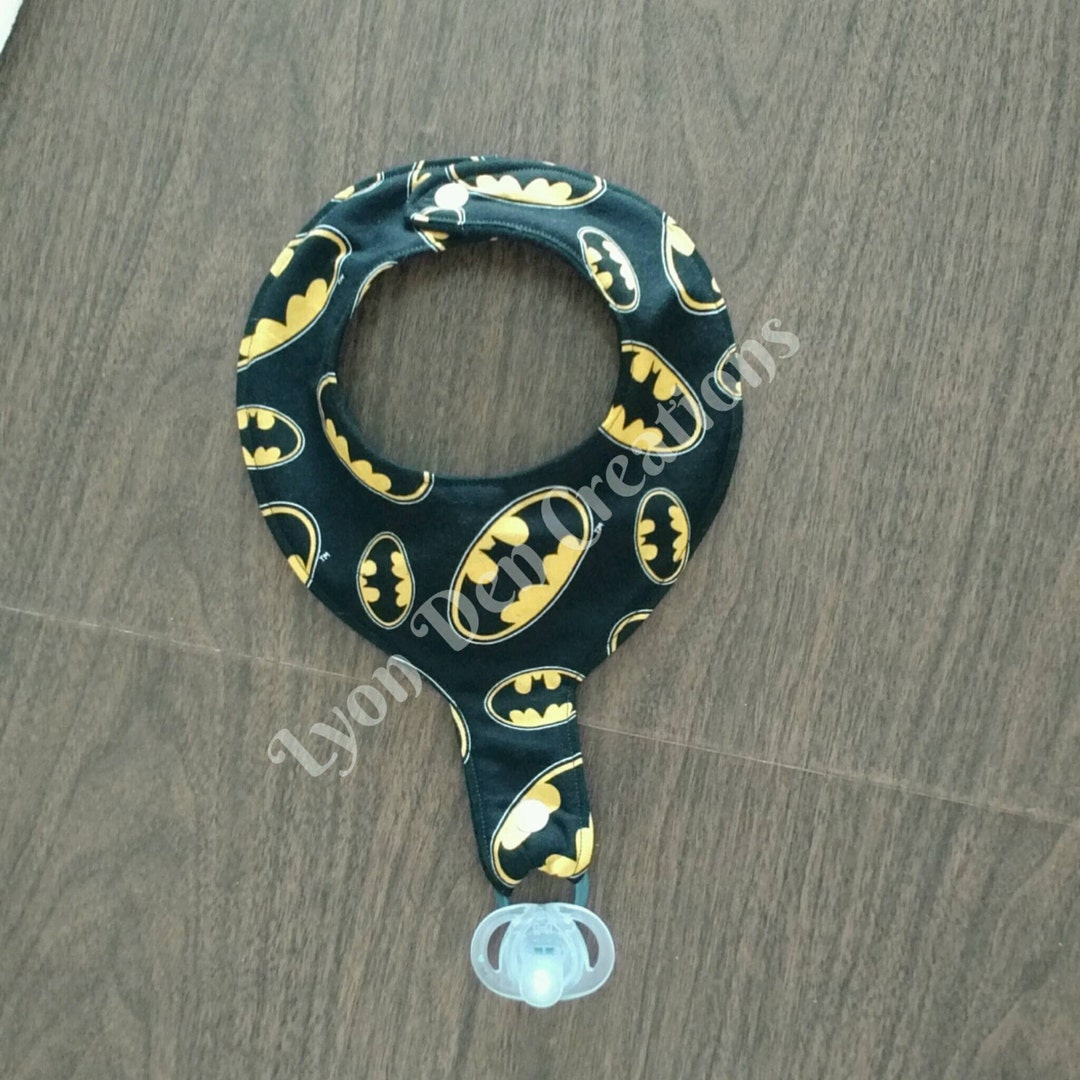 Nerdy Baby Gift, Batman Fan Baby Shower Present, Bib Pacifier Holder ...