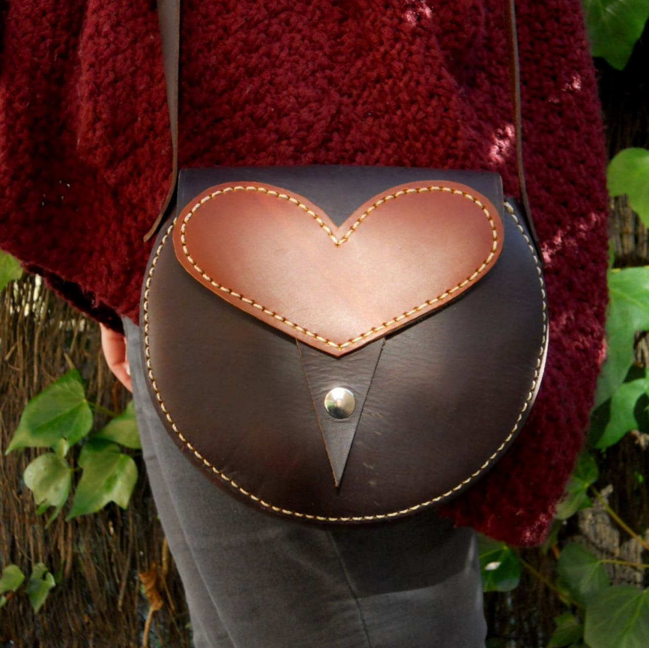 LEATHER HEART PURSE / Leather Bag / Round Leather Purse - Etsy