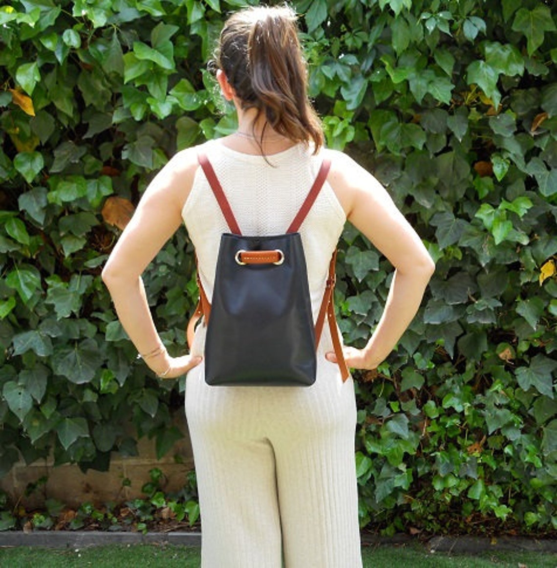 LEATHER BACKPACK SHOULDERBAG Convertible Shoulderbag, Convertible ...