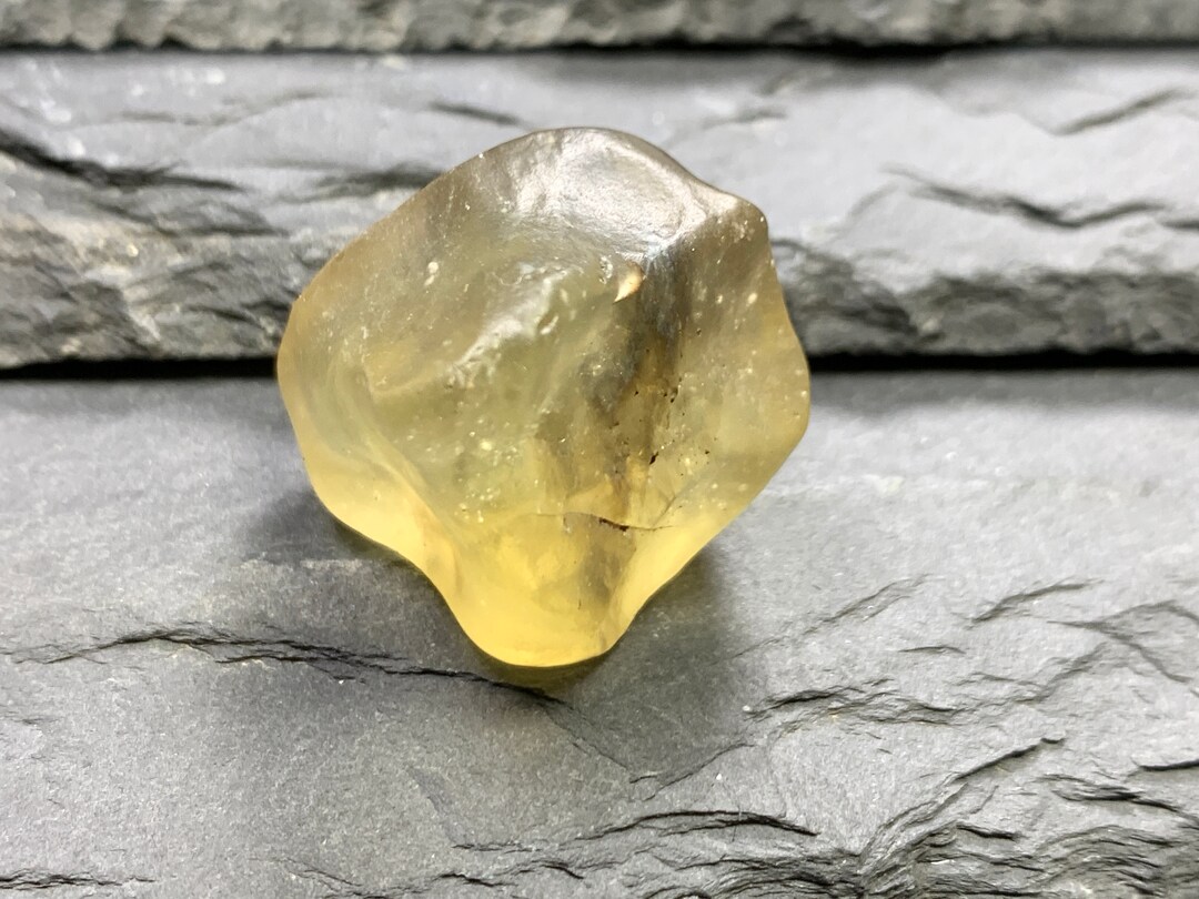 Libyan Desert Glass Crystal: Untreated Great Sand Sea Gemstone (13.47g ...