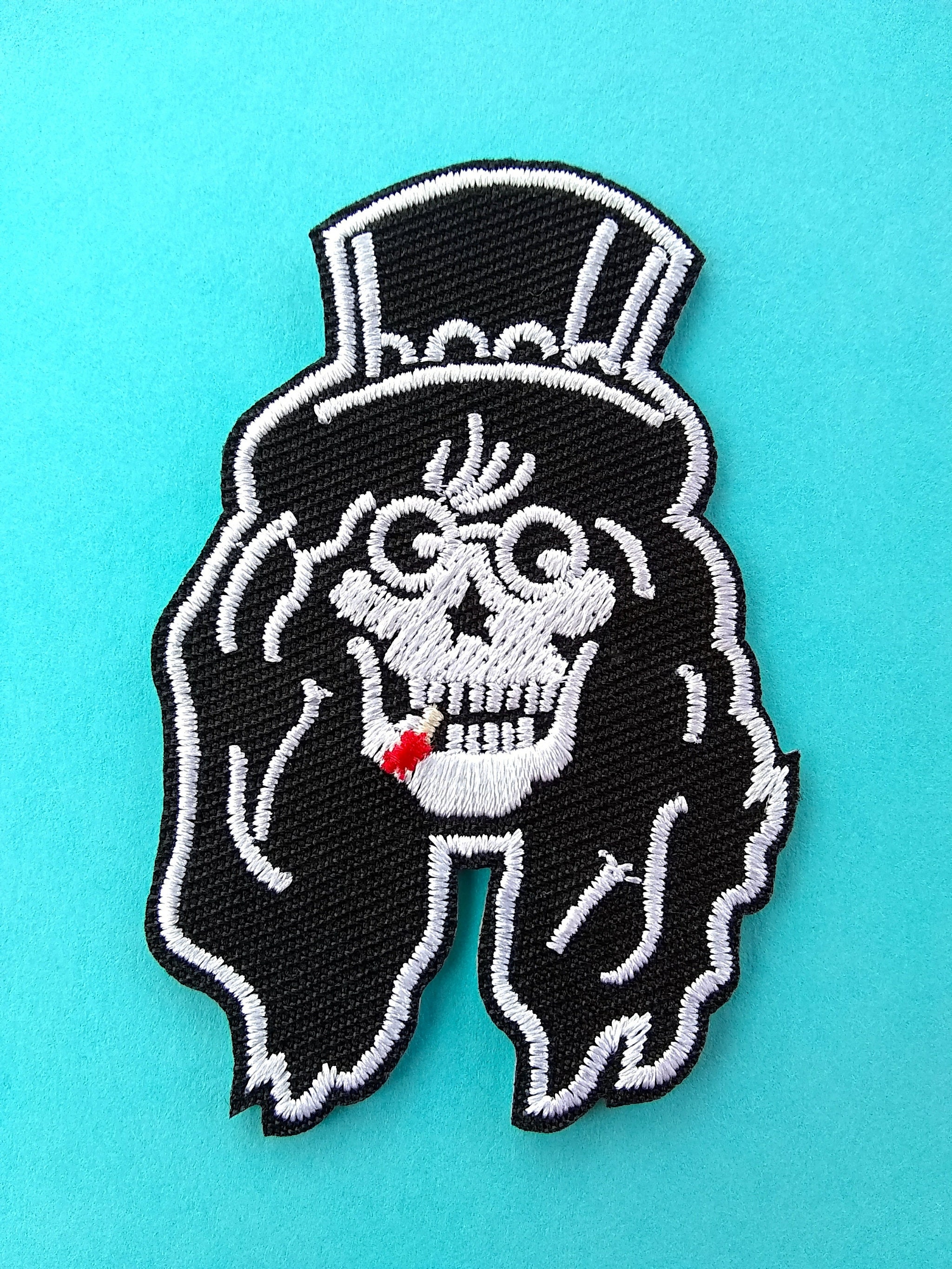 Slash Skull Logo