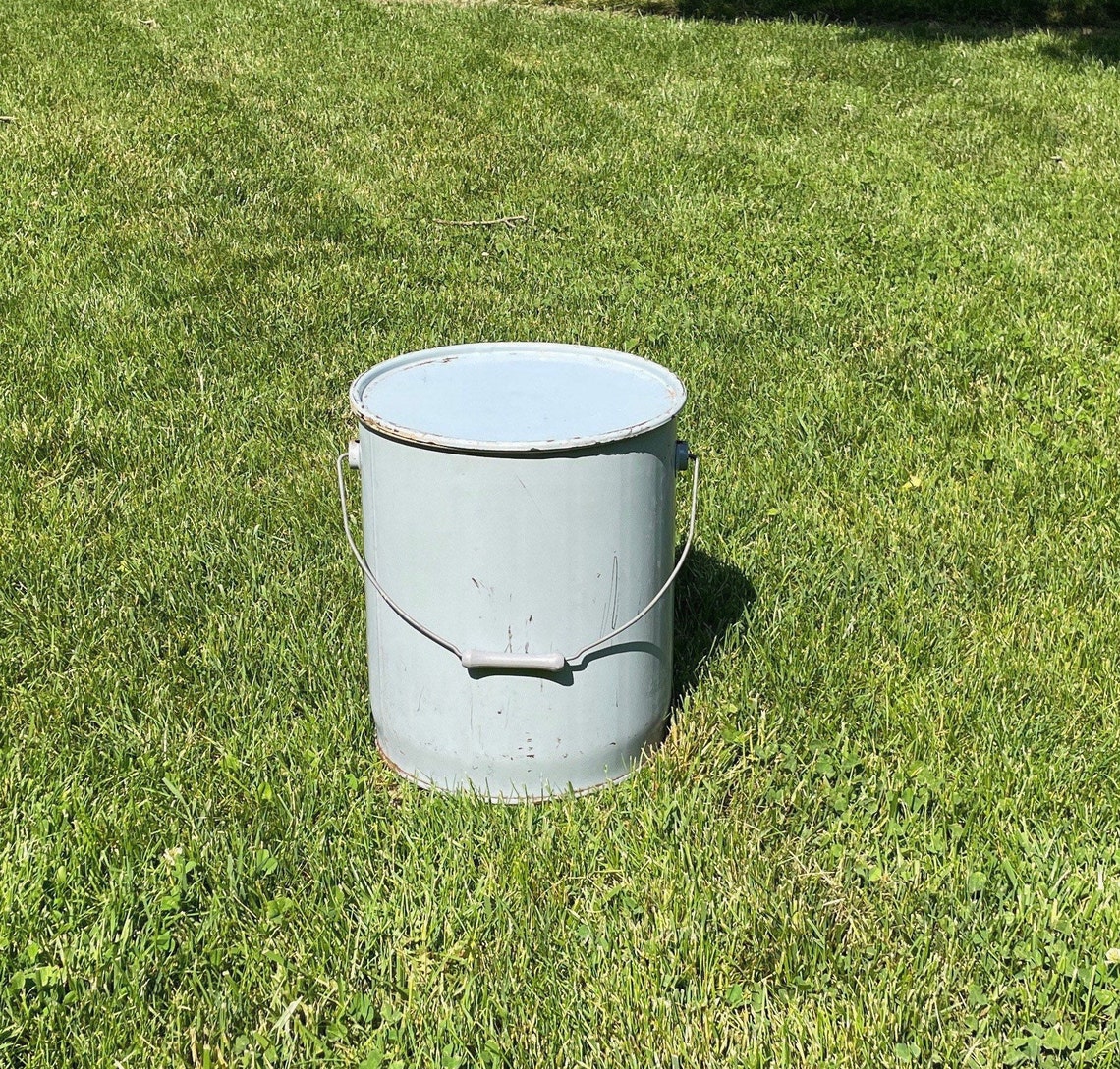 Vintage Metal Bucket Can With Lid | Etsy