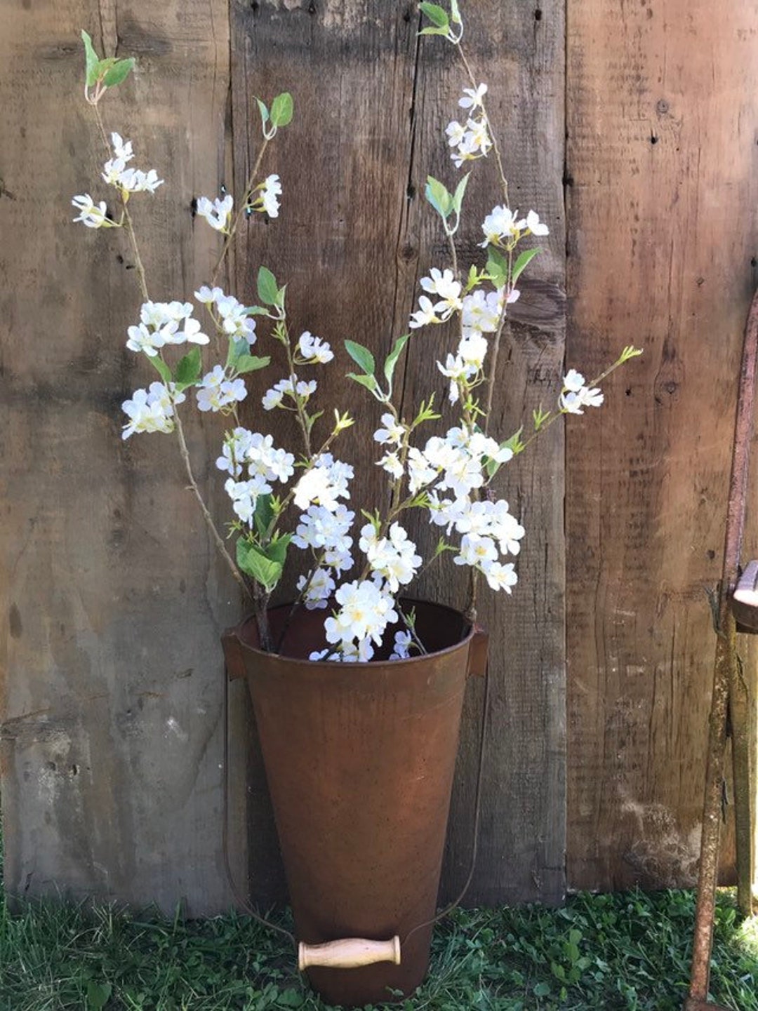 White Flowers in Rusty Meal Bucket Primitive Farmhouse Floral ...