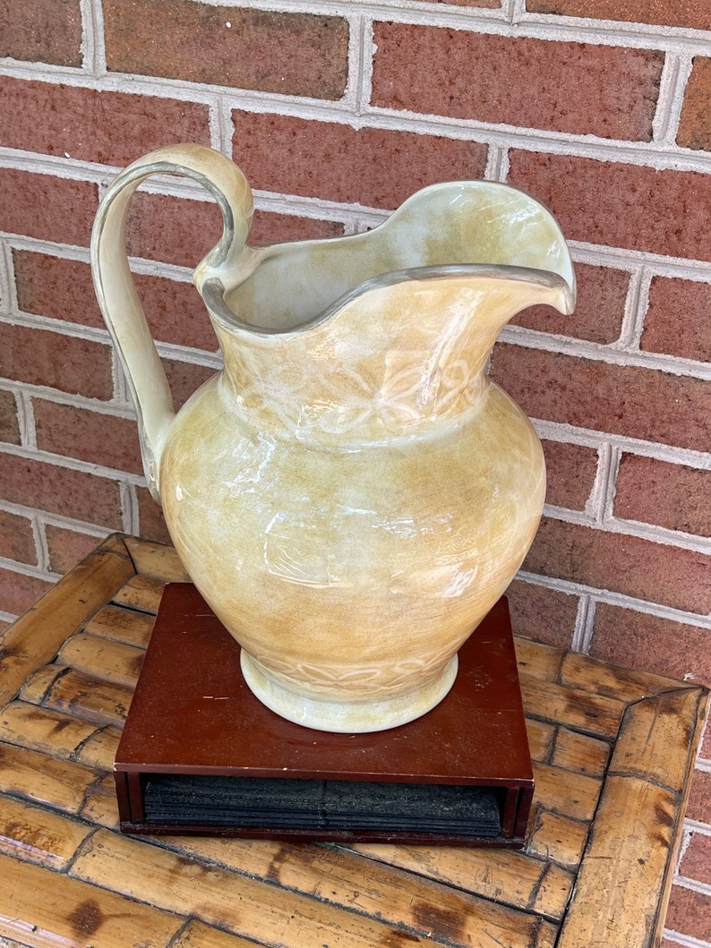 Bellagio Pitcher by TABLETOPS UNLIMITED Palm Trees Jug Hand Painted - Etsy