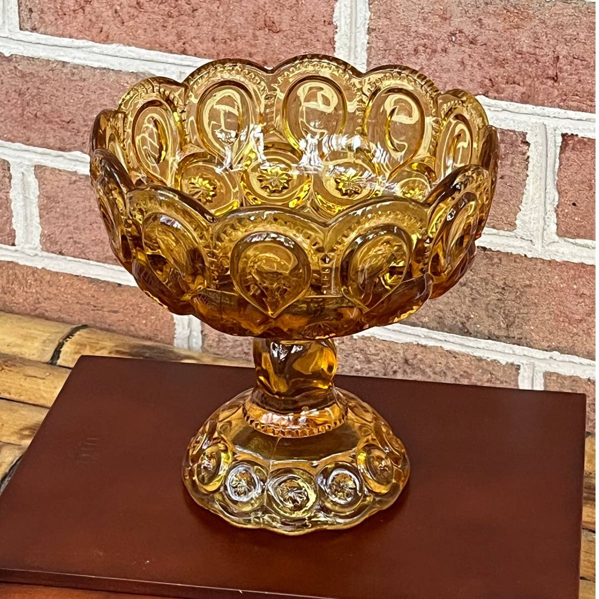 Vintage L E Smith Moon & Stars Amber Pedestal Open Glass - Etsy Vintage L E Smith Moon & Stars Amber Pedestal Open Glass - Etsy