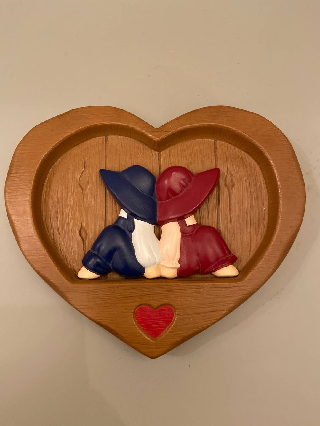 Amish Boy and Girl Wall Heart Plaque Folk Art Ceramic - Etsy