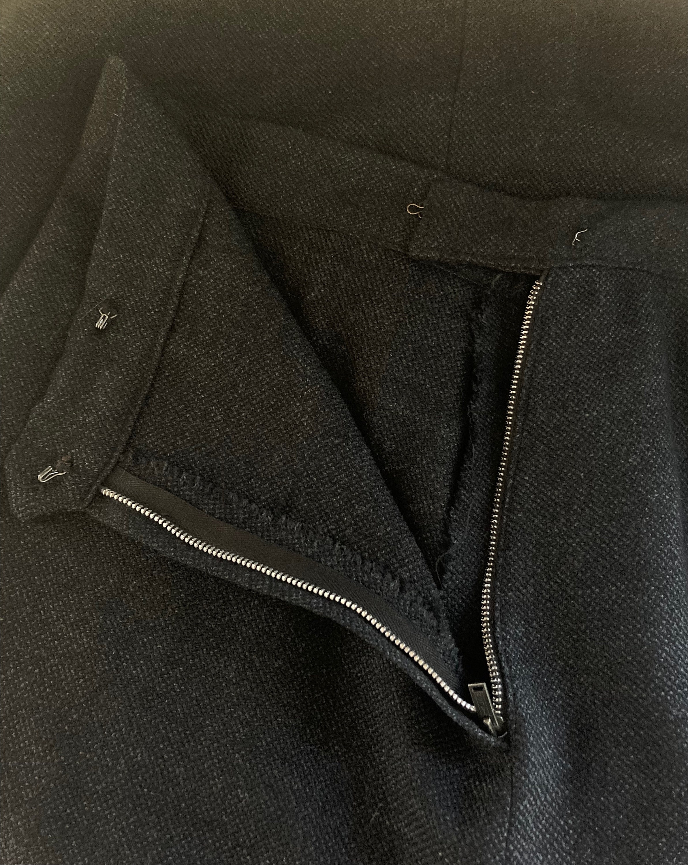 1940s Forstmann Dark Grey Virgin Wool Tweed/black Velvet Women's Suit ...