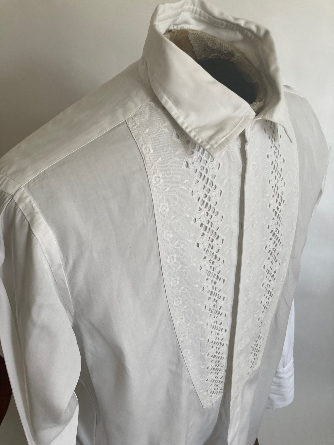1940s Rogoff Bothers/cleveland Mens White Brocade/eyelet Cotton Tuxedo ...