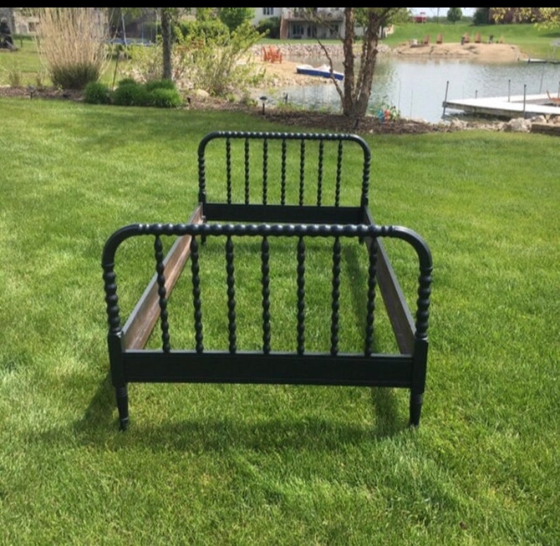 Twin Jenny Lind Bed. Customize Spindle Bed - Etsy