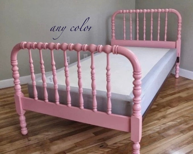 Twin Jenny Lind Bed. Customize Spindle Bed - Etsy