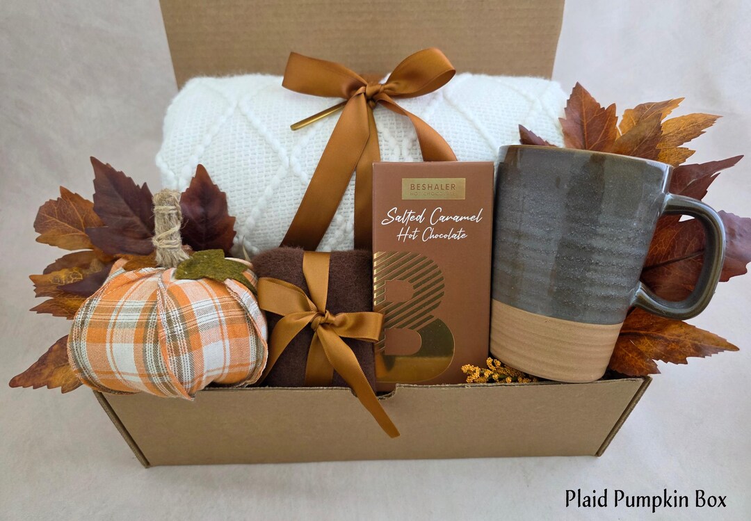 Cozy Autumn Gift Box for Women, Fall Thank You Basket - Etsy
