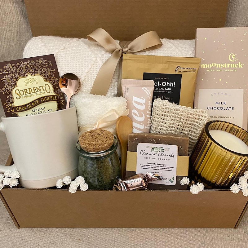 Classy Gift Basket for Women Cozy Gift - 60+ Gift Ideas for 2024