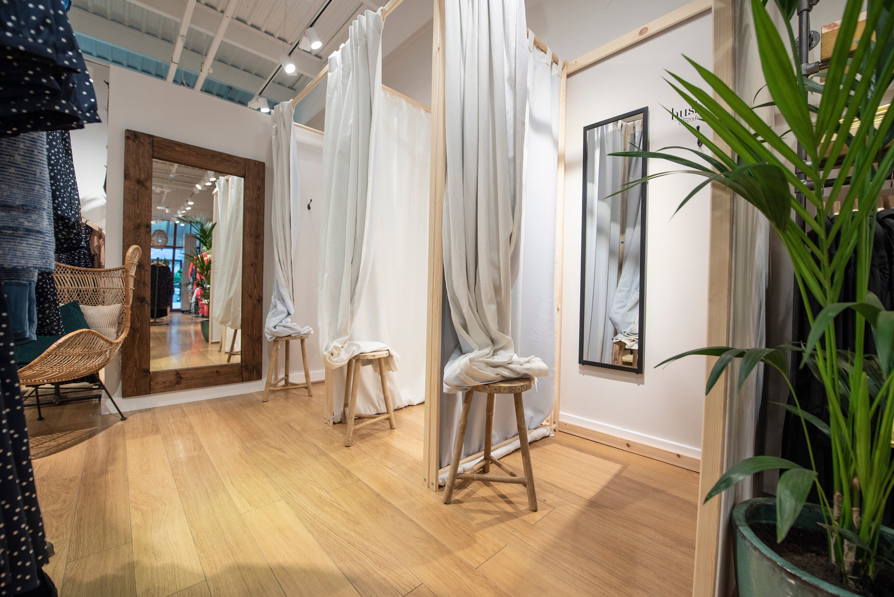 Store Dressing Room Design