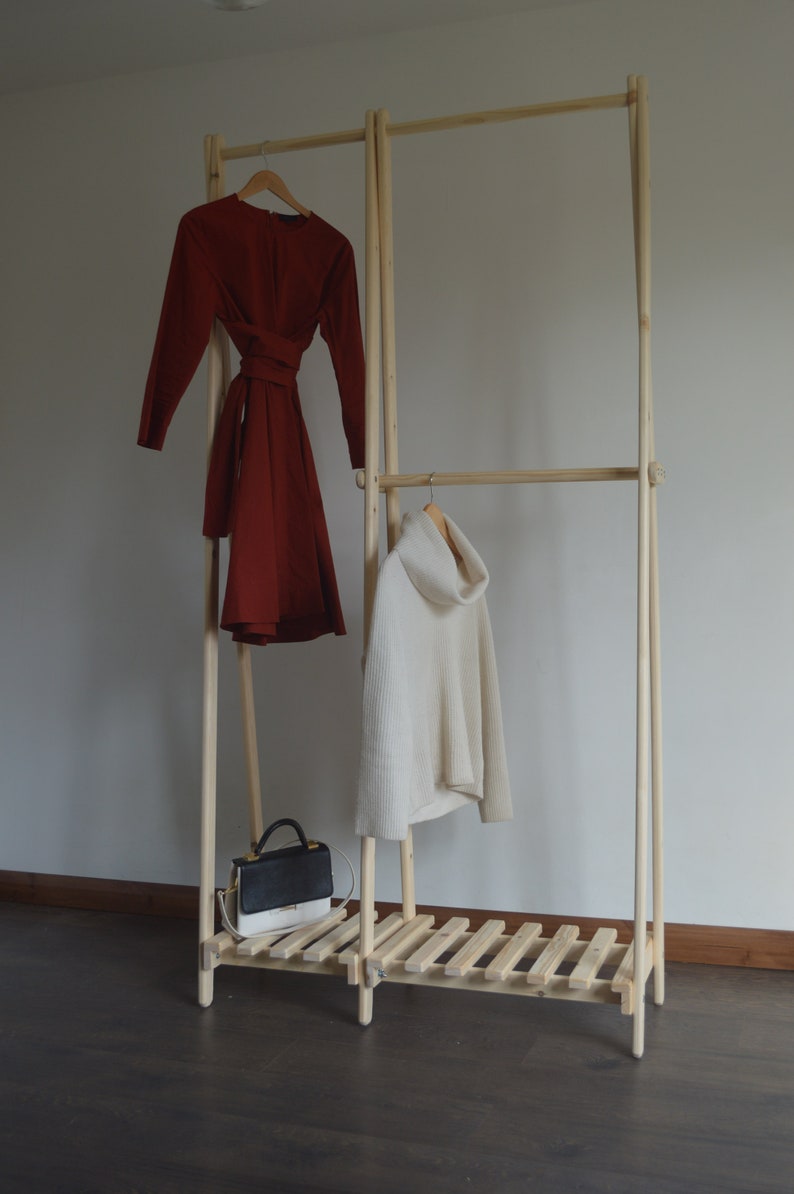 Handmade Clothes Rack with Pallet Shelf - Etsy.de